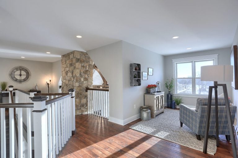 Glendale Estates Modern Farmhouse – Musser Home Builders